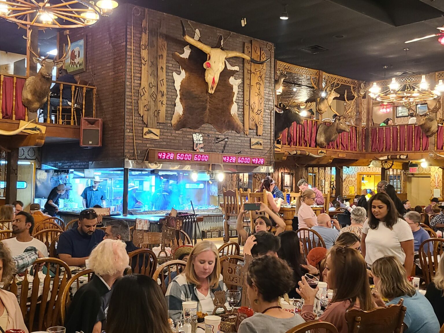 Dining at The Big Texan Steak Ranch | Go Full-Time RVing