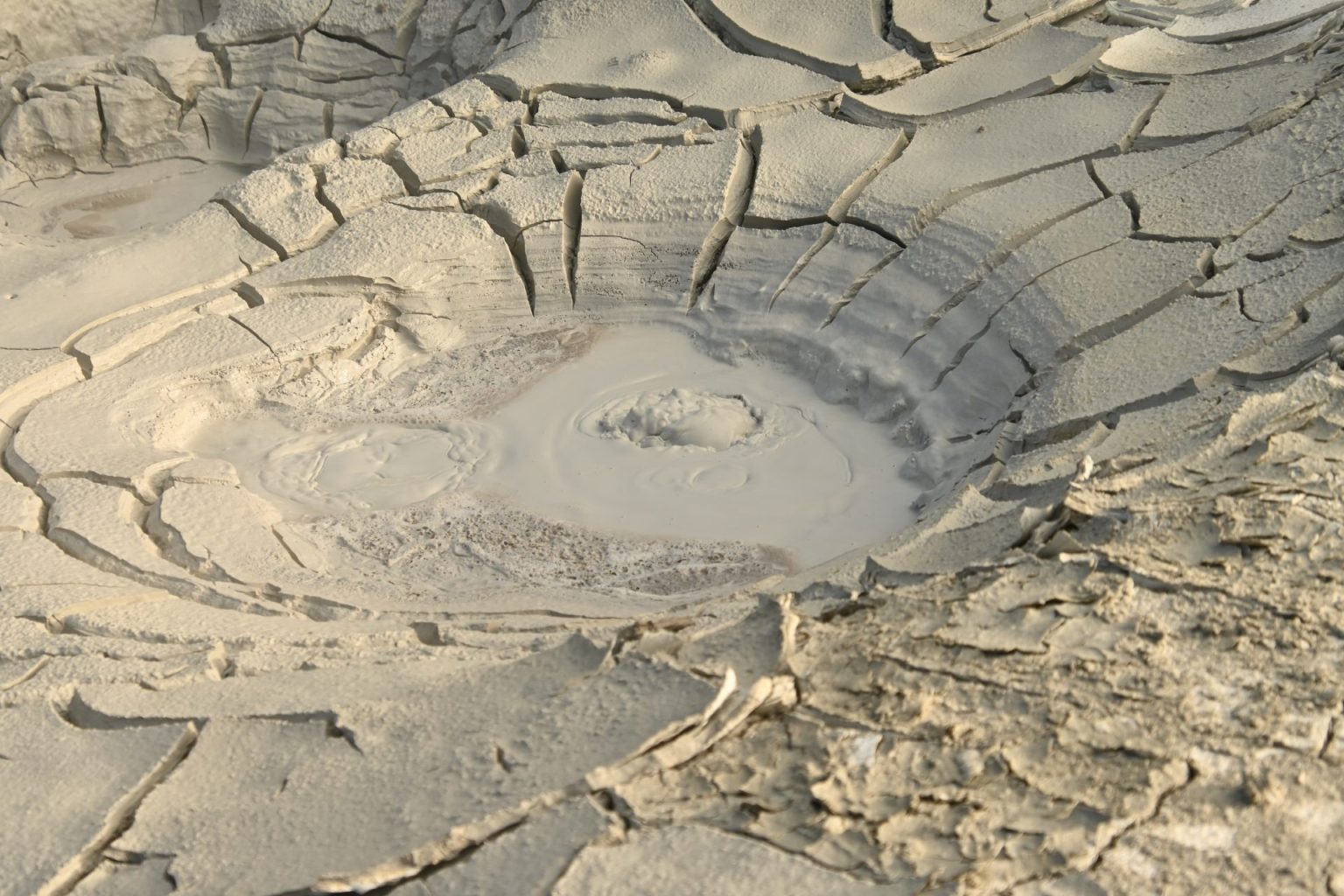 Hiking Yellowstone National Park - Exploring Imperial Geyser